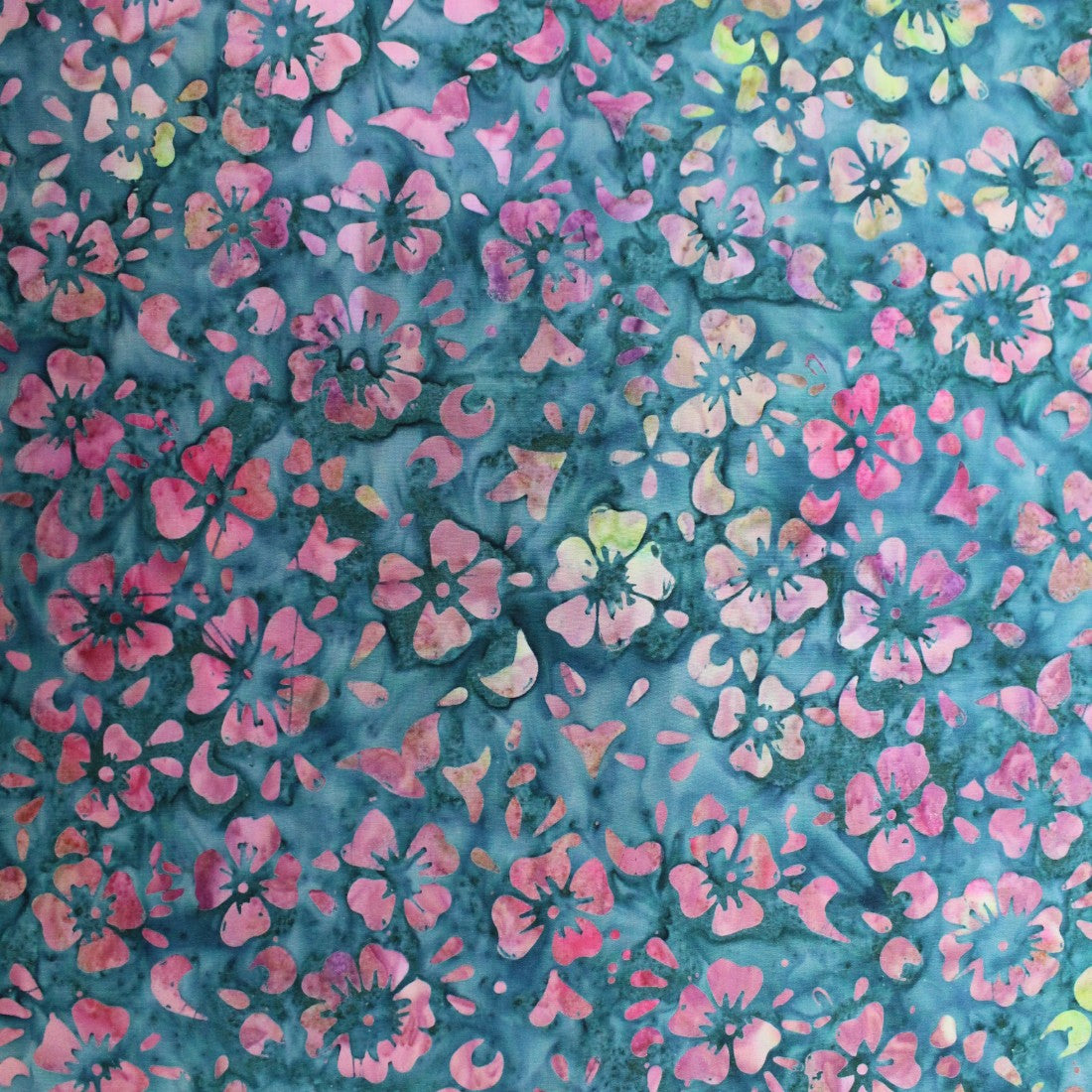 BK420 Artisan Bali Batik, 100% Cotton, 112cm Wide – Fabric Freedom