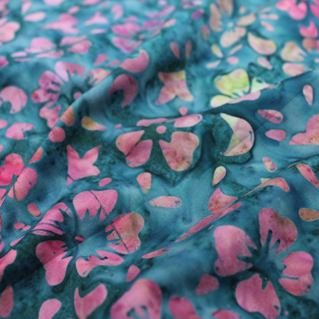 BK420 Artisan Bali Batik, 100% Cotton, 112cm Wide – Fabric Freedom